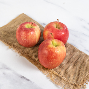 Organic Pink Lady Apples, 3 pack delivery in Denver, CO | Pinemelon.com